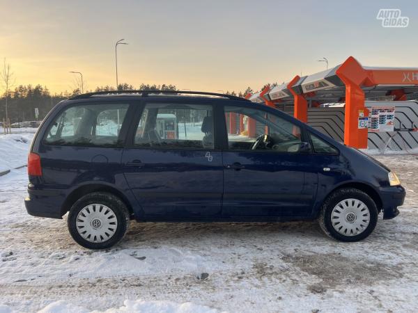 Zils Volkswagen Sharan 2002 Viļņa, ar dzinēja tilpumu 1.90 L un nobraukumu 406 tūkst. km par 1350 €, foto 6 vietnē AUTOMOTO.COM.LV