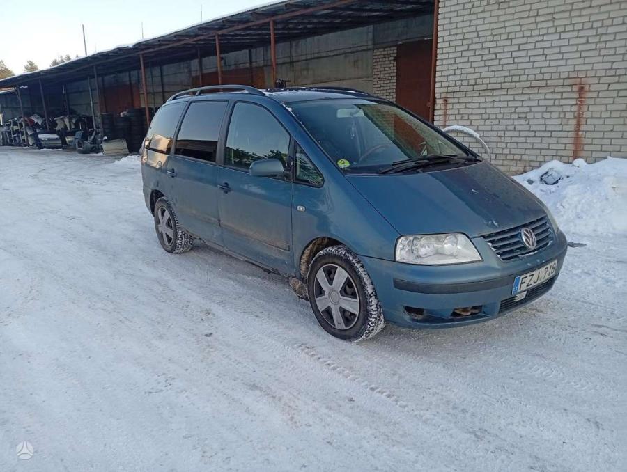 Zils Volkswagen Sharan 2002 Kauņa, ar dzinēja tilpumu 1.90 L un nobraukumu 380 tūkst. km par 850 €, foto 3 vietnē AUTOMOTO.COM.LV