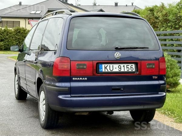 Zils Volkswagen Sharan 2002 Rīga, ar dzinēja tilpumu 1.90 L un nobraukumu 277 tūkst. km par 2450 €, foto 6 vietnē AUTOMOTO.COM.LV