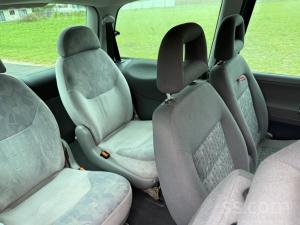 Zils Volkswagen Sharan 2002 Rīga, ar dzinēja tilpumu 1.90 L un nobraukumu 277 tūkst. km par 2450 €, foto 17 vietnē AUTOMOTO.COM.LV