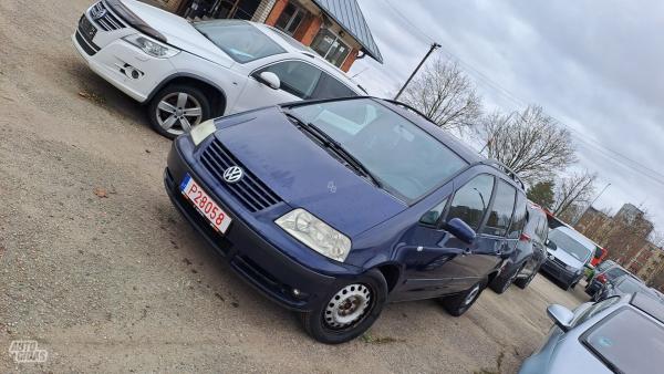 Blue Volkswagen Sharan 2003 in Vilnius, with an engine capacity of 1.90 L and mileage of 358 thousand km for 1950 €, photo 7 on AUTOMOTO.COM.LV