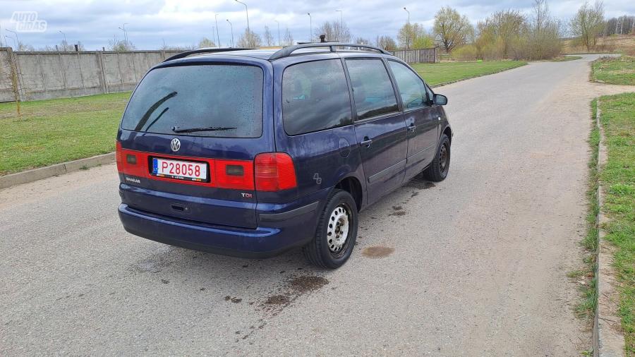 Zils Volkswagen Sharan 2003 Viļņa, ar dzinēja tilpumu 1.90 L un nobraukumu 358 tūkst. km par 1950 €, foto 15 vietnē AUTOMOTO.COM.LV