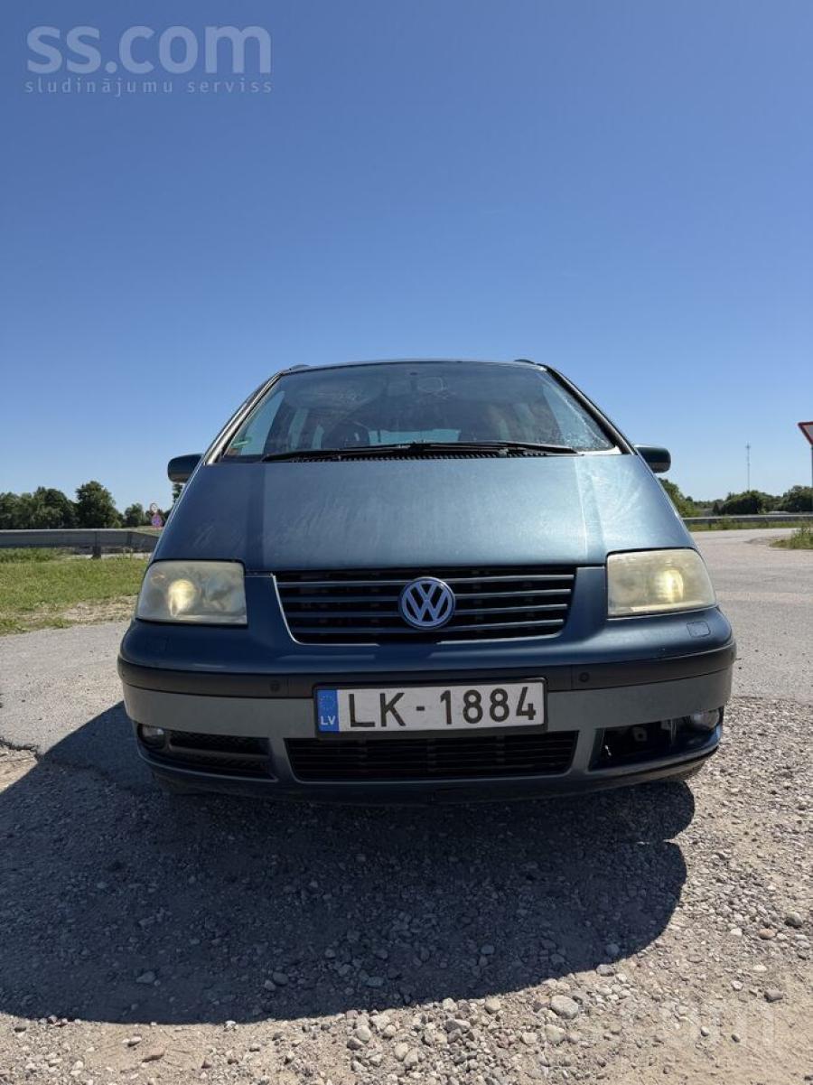 Blue Volkswagen Sharan 2003 in Liepaja, with an engine capacity of 1.80 L and mileage of 241 thousand km for 1595 €, photo 1 on AUTOMOTO.COM.LV