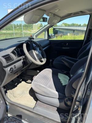 Blue Volkswagen Sharan 2003 in Liepaja, with an engine capacity of 1.80 L and mileage of 241 thousand km for 1595 €, photo 5 on AUTOMOTO.COM.LV