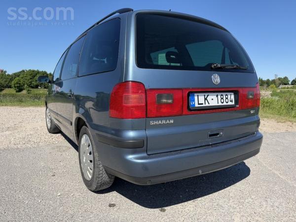 Zils Volkswagen Sharan 2003 Liepāja, ar dzinēja tilpumu 1.80 L un nobraukumu 241 tūkst. km par 1595 €, foto 6 vietnē AUTOMOTO.COM.LV
