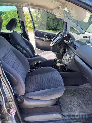 Blue Volkswagen Sharan 2003 in Liepaja, with an engine capacity of 1.80 L and mileage of 241 thousand km for 1595 €, photo 8 on AUTOMOTO.COM.LV