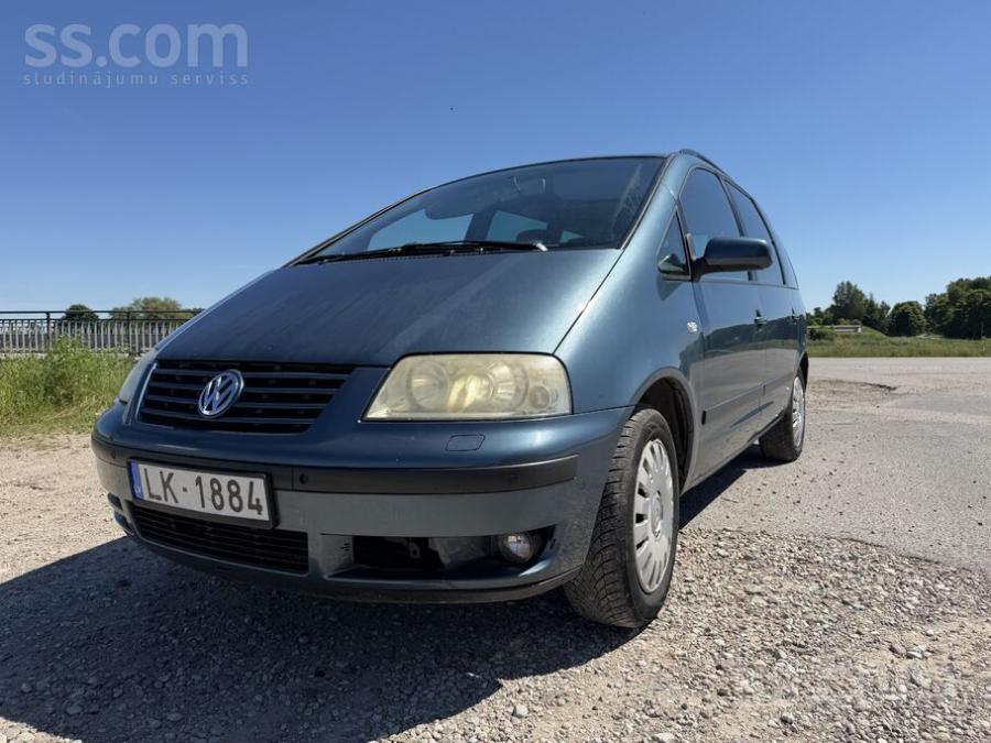 Blue Volkswagen Sharan 2003 in Liepaja, with an engine capacity of 1.80 L and mileage of 241 thousand km for 1595 €, photo 18 on AUTOMOTO.COM.LV