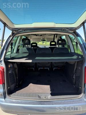 Blue Volkswagen Sharan 2003 in Liepaja, with an engine capacity of 1.80 L and mileage of 241 thousand km for 1595 €, photo 20 on AUTOMOTO.COM.LV