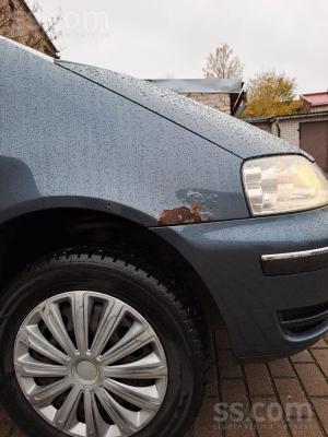 Blue Volkswagen Sharan 2004 in Liepaja, with an engine capacity of 2.00 L and mileage of 284 thousand km for 750 €, photo 14 on AUTOMOTO.COM.LV