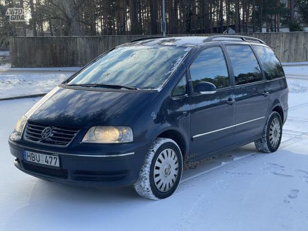 Blue Volkswagen Sharan 2004 in Varena, with an engine capacity of 1.90 L and mileage of 400 thousand km for 1200 €, photo 1 on AUTOMOTO.COM.LV
