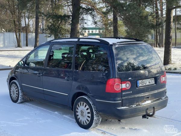 Blue Volkswagen Sharan 2004 in Varena, with an engine capacity of 1.90 L and mileage of 400 thousand km for 1200 €, photo 5 on AUTOMOTO.COM.LV