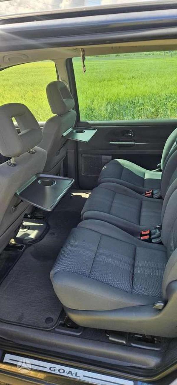 Zils Volkswagen Sharan 2004 Pasvalys, ar dzinēja tilpumu 1.90 L un nobraukumu 300 tūkst. km par 2300 €, foto 6 vietnē AUTOMOTO.COM.LV