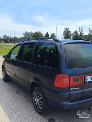 Zils Volkswagen Sharan 2004 Kauņa, ar dzinēja tilpumu 2.00 L un nobraukumu 322 tūkst. km par 1550 €, foto 3 vietnē AUTOMOTO.COM.LV