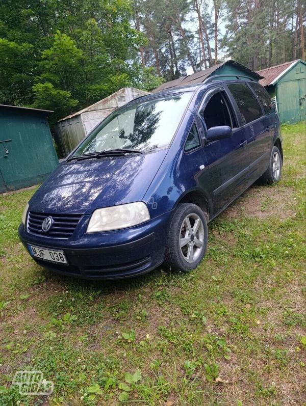 Blue Volkswagen Sharan 2004 in Vilnius, with an engine capacity of 1.90 L and mileage of 268 thousand km for 1750 €, photo 1 on AUTOMOTO.COM.LV