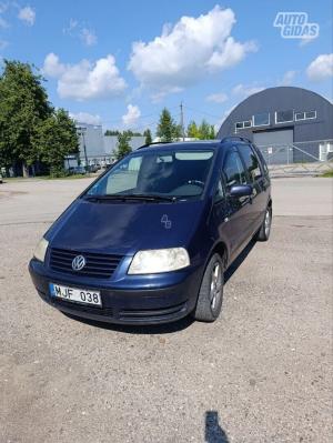 Blue Volkswagen Sharan 2004 in Vilnius, with an engine capacity of 1.90 L and mileage of 268 thousand km for 1750 €, photo 3 on AUTOMOTO.COM.LV
