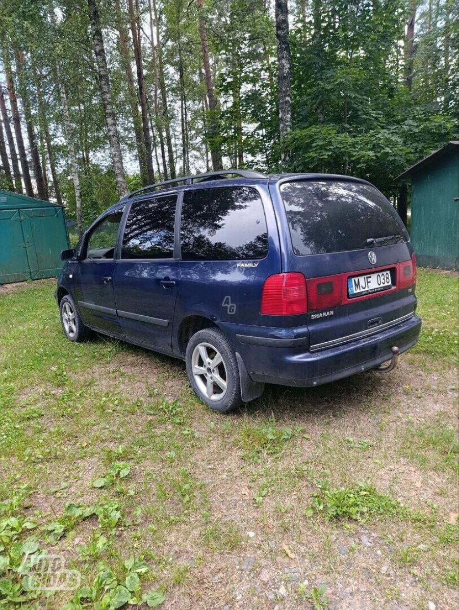 Blue Volkswagen Sharan 2004 in Vilnius, with an engine capacity of 1.90 L and mileage of 268 thousand km for 1750 €, photo 10 on AUTOMOTO.COM.LV