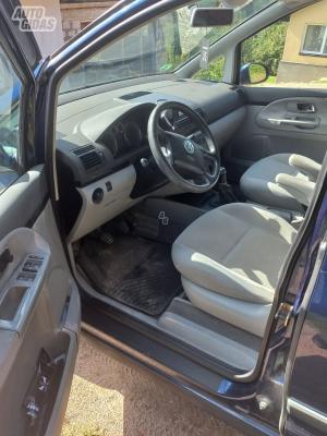 Zils Volkswagen Sharan 2004 Plungė, ar dzinēja tilpumu 2.00 L un nobraukumu 261 tūkst. km par 1650 €, foto 7 vietnē AUTOMOTO.COM.LV