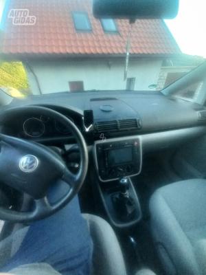 Zils Volkswagen Sharan 2004 Plungė, ar dzinēja tilpumu 2.00 L un nobraukumu 261 tūkst. km par 1650 €, foto 9 vietnē AUTOMOTO.COM.LV