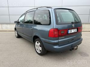 Zils Volkswagen Sharan 2004 Rīga, ar dzinēja tilpumu 1.80 L un nobraukumu 259 tūkst. km par 3650 €, foto 6 vietnē AUTOMOTO.COM.LV