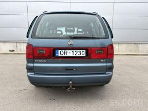 Zils Volkswagen Sharan 2004 Rīga, ar dzinēja tilpumu 1.80 L un nobraukumu 259 tūkst. km par 3650 €, foto 7 vietnē AUTOMOTO.COM.LV