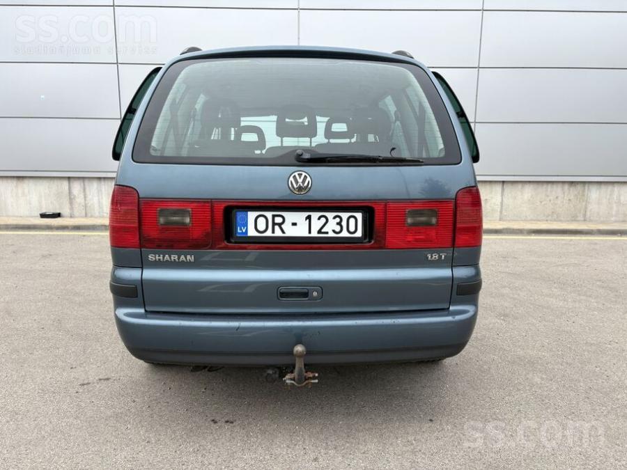 Zils Volkswagen Sharan 2004 Rīga, ar dzinēja tilpumu 1.80 L un nobraukumu 259 tūkst. km par 3650 €, foto 7 vietnē AUTOMOTO.COM.LV