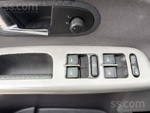 Zils Volkswagen Sharan 2004 Rīga, ar dzinēja tilpumu 1.80 L un nobraukumu 259 tūkst. km par 3650 €, foto 12 vietnē AUTOMOTO.COM.LV