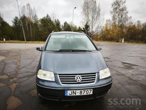 Blue Volkswagen Sharan 2005 in Daugavpils, with an engine capacity of 1.90 L and mileage of 250 thousand km for 2600 €, photo 2 on AUTOMOTO.COM.LV