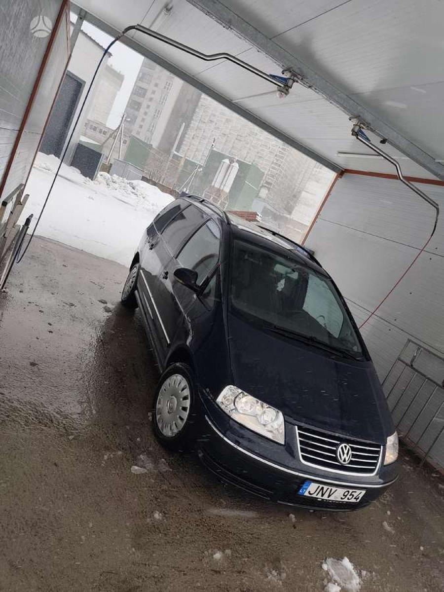 Zils Volkswagen Sharan 2005 Klaipėda, ar dzinēja tilpumu 1.90 L un nobraukumu 450 tūkst. km par 1150 €, foto 2 vietnē AUTOMOTO.COM.LV