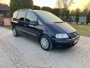 Zils Volkswagen Sharan 2005 Viļņa, ar dzinēja tilpumu 1.90 L un nobraukumu 259 tūkst. km par 2000 €, foto  vietnē AUTOMOTO.COM.LV