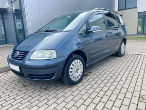 Zils Volkswagen Sharan 2005 Viļņa, ar dzinēja tilpumu 1.90 L un nobraukumu 224 tūkst. km par 2500 €, foto  vietnē AUTOMOTO.COM.LV