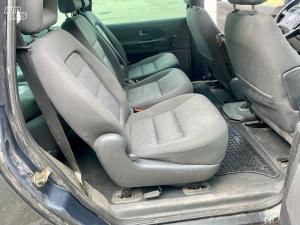 Zils Volkswagen Sharan 2005 Viļņa, ar dzinēja tilpumu 1.90 L un nobraukumu 224 tūkst. km par 2500 €, foto 16 vietnē AUTOMOTO.COM.LV