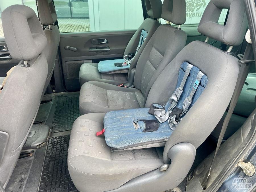 Zils Volkswagen Sharan 2005 Viļņa, ar dzinēja tilpumu 1.90 L un nobraukumu 224 tūkst. km par 2500 €, foto 17 vietnē AUTOMOTO.COM.LV