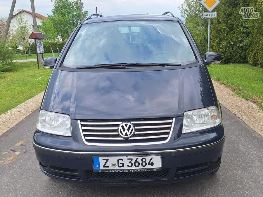 Zils Volkswagen Sharan 2005 Mažeikiai, ar dzinēja tilpumu 1.90 L un nobraukumu 223 tūkst. km par 3250 €, foto 4 vietnē AUTOMOTO.COM.LV