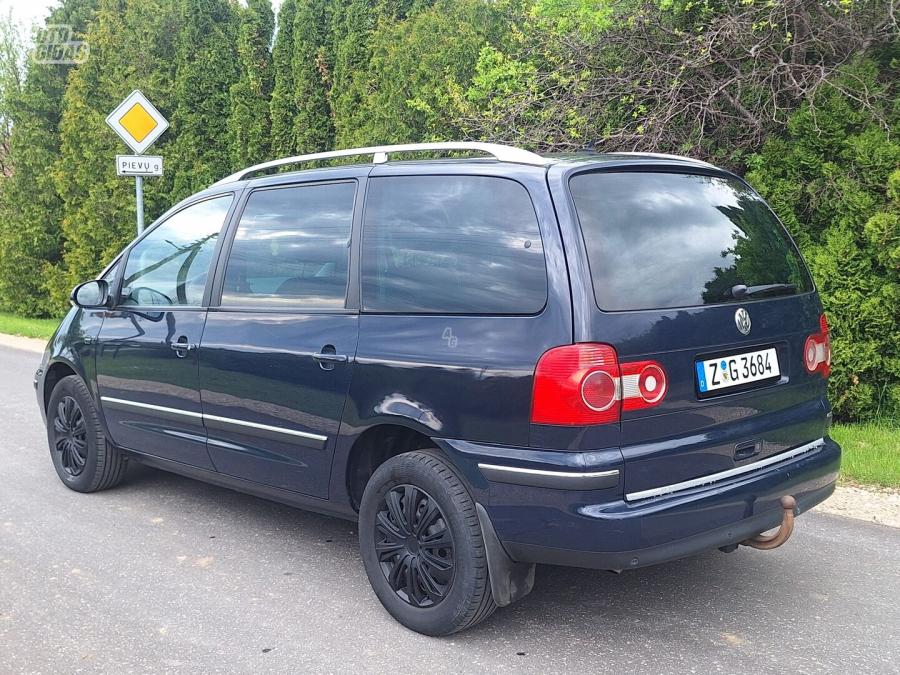 Zils Volkswagen Sharan 2005 Mažeikiai, ar dzinēja tilpumu 1.90 L un nobraukumu 223 tūkst. km par 3250 €, foto 7 vietnē AUTOMOTO.COM.LV