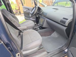 Zils Volkswagen Sharan 2005 Mažeikiai, ar dzinēja tilpumu 1.90 L un nobraukumu 223 tūkst. km par 3250 €, foto 14 vietnē AUTOMOTO.COM.LV