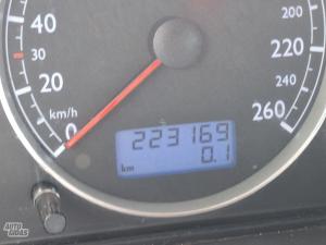 Zils Volkswagen Sharan 2005 Mažeikiai, ar dzinēja tilpumu 1.90 L un nobraukumu 223 tūkst. km par 3250 €, foto 17 vietnē AUTOMOTO.COM.LV