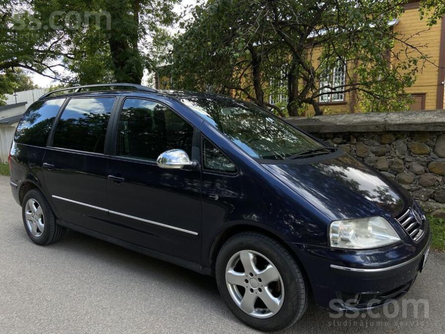 Zils Volkswagen Sharan 2005 Balvi, ar dzinēja tilpumu 1.90 L un nobraukumu 335 tūkst. km par 1399 €, foto 3 vietnē AUTOMOTO.COM.LV
