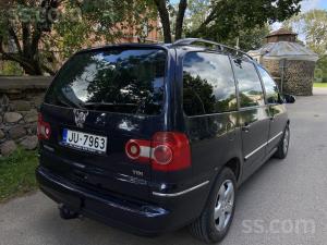 Zils Volkswagen Sharan 2005 Balvi, ar dzinēja tilpumu 1.90 L un nobraukumu 335 tūkst. km par 1399 €, foto 5 vietnē AUTOMOTO.COM.LV