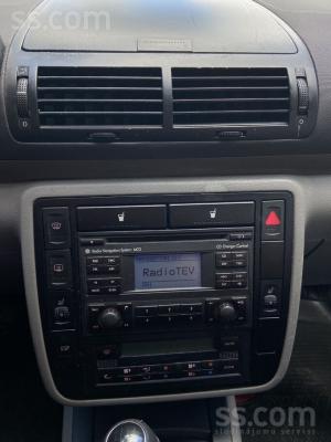 Zils Volkswagen Sharan 2005 Balvi, ar dzinēja tilpumu 1.90 L un nobraukumu 335 tūkst. km par 1399 €, foto 9 vietnē AUTOMOTO.COM.LV