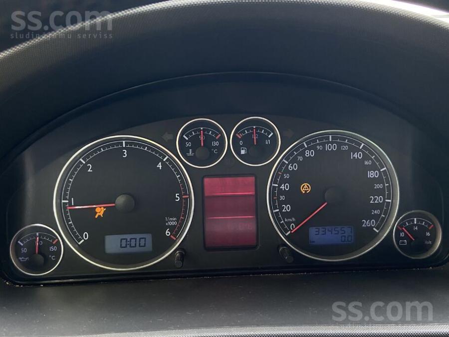 Zils Volkswagen Sharan 2005 Balvi, ar dzinēja tilpumu 1.90 L un nobraukumu 335 tūkst. km par 1399 €, foto 10 vietnē AUTOMOTO.COM.LV