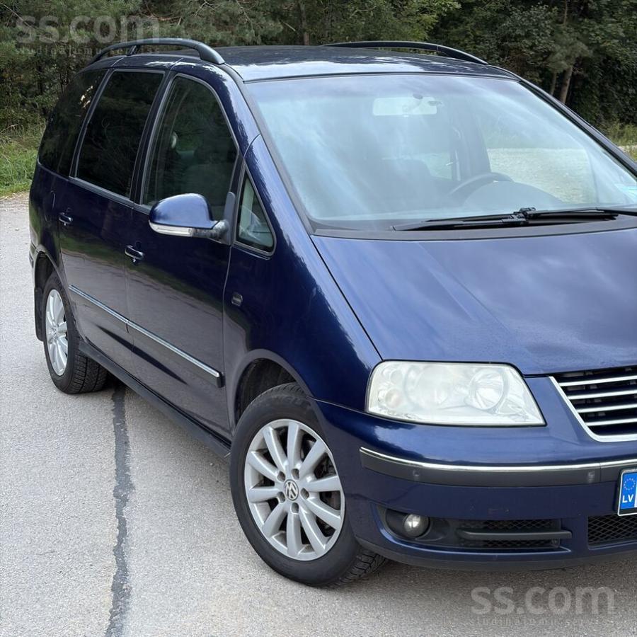 Zils Volkswagen Sharan 2005 Rīga, ar dzinēja tilpumu 1.90 L un nobraukumu 395 tūkst. km par 1500 €, foto 3 vietnē AUTOMOTO.COM.LV
