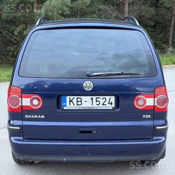 Zils Volkswagen Sharan 2005 Rīga, ar dzinēja tilpumu 1.90 L un nobraukumu 395 tūkst. km par 1500 €, foto 10 vietnē AUTOMOTO.COM.LV