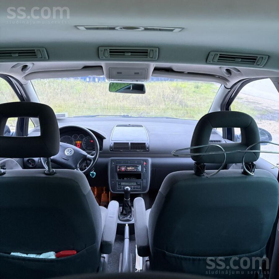 Zils Volkswagen Sharan 2005 Rīga, ar dzinēja tilpumu 1.90 L un nobraukumu 395 tūkst. km par 1500 €, foto 14 vietnē AUTOMOTO.COM.LV