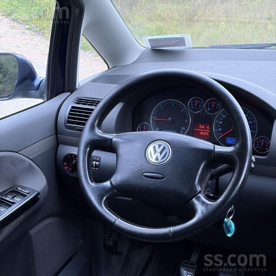Zils Volkswagen Sharan 2005 Rīga, ar dzinēja tilpumu 1.90 L un nobraukumu 395 tūkst. km par 1500 €, foto 16 vietnē AUTOMOTO.COM.LV