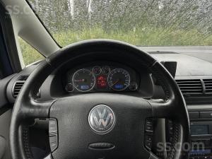 Zils Volkswagen Sharan 2006 Jelgava, ar dzinēja tilpumu 2.00 L un nobraukumu 290 tūkst. km par 3450 €, foto 12 vietnē AUTOMOTO.COM.LV