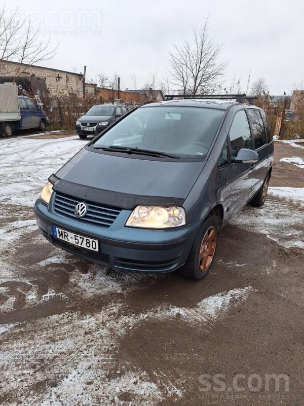 Zils Volkswagen Sharan 2006 Jelgava, ar dzinēja tilpumu 1.90 L un nobraukumu 300 tūkst. km par 2200 €, foto 2 vietnē AUTOMOTO.COM.LV