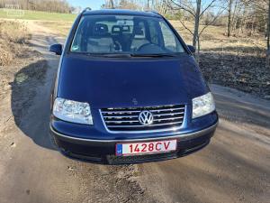 Blue Volkswagen Sharan 2006 in Birstonas, with an engine capacity of 2.00 L and mileage of 304 thousand km for 3300 €, photo 2 on AUTOMOTO.COM.LV
