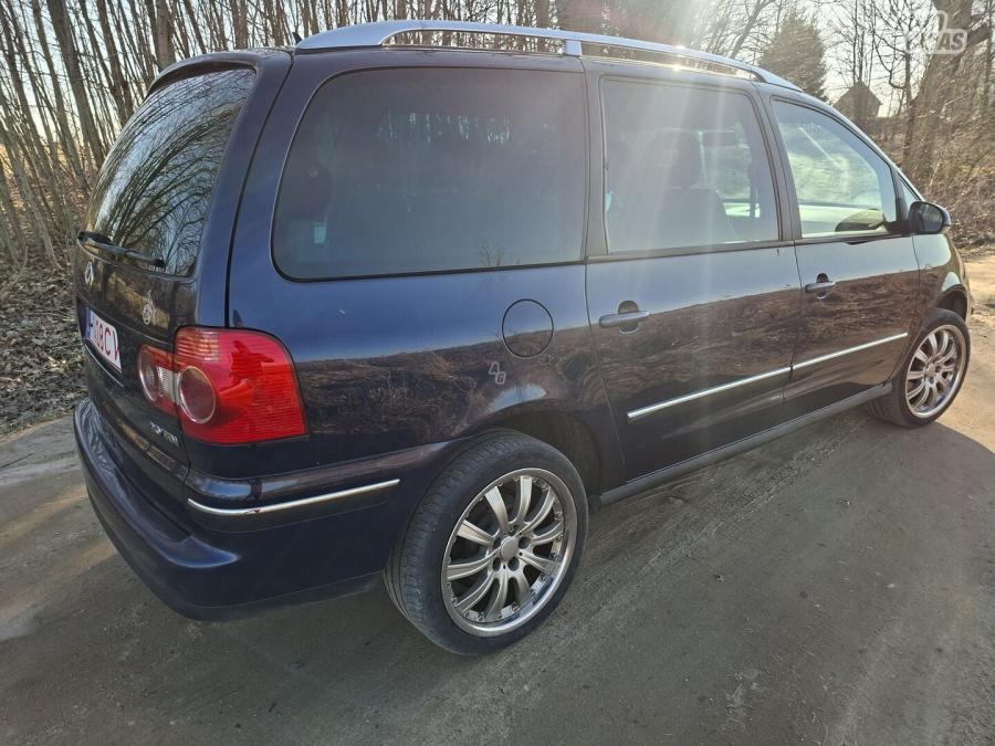 Blue Volkswagen Sharan 2006 in Birstonas, with an engine capacity of 2.00 L and mileage of 304 thousand km for 3300 €, photo 4 on AUTOMOTO.COM.LV