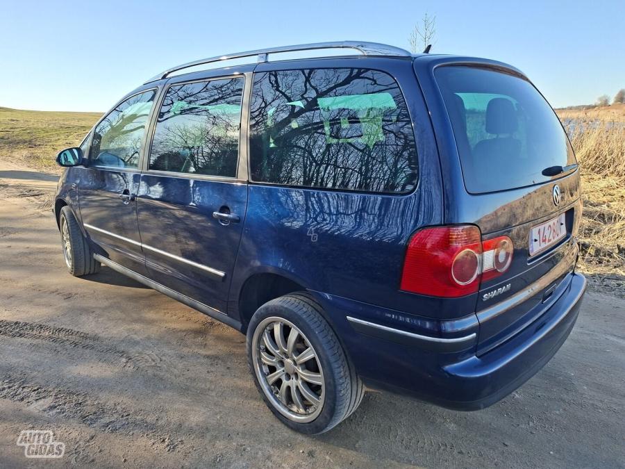 Blue Volkswagen Sharan 2006 in Birstonas, with an engine capacity of 2.00 L and mileage of 304 thousand km for 3300 €, photo 7 on AUTOMOTO.COM.LV
