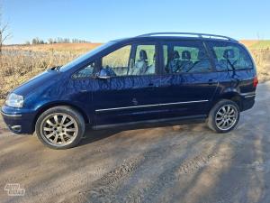 Blue Volkswagen Sharan 2006 in Birstonas, with an engine capacity of 2.00 L and mileage of 304 thousand km for 3300 €, photo 8 on AUTOMOTO.COM.LV